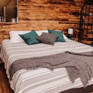 The Brook - Cove Dome Glamping - Moncton New Brunswick