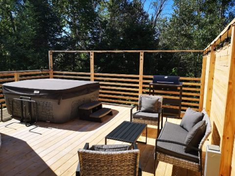 The Cottage - Cove Dome Glamping - Moncton New Brunswick